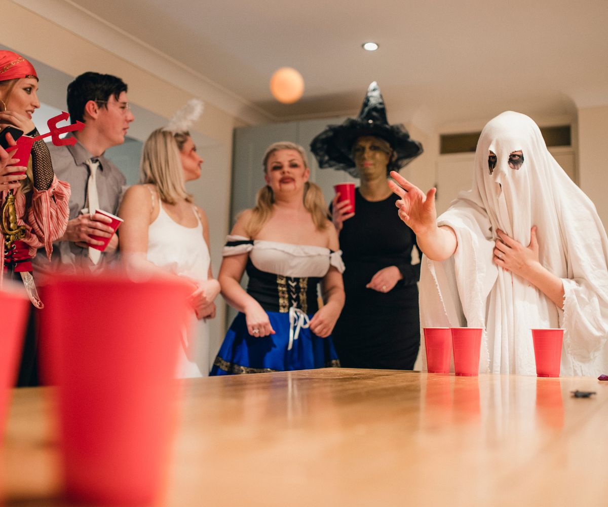 30 Fun Halloween Minute To Win It Games - funfilledprintables